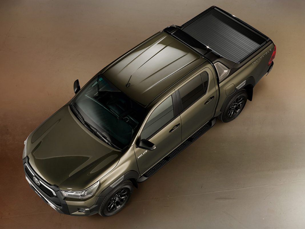 Toyota Hilux facelift dévoilé : encore plus élégant, encore plus ...