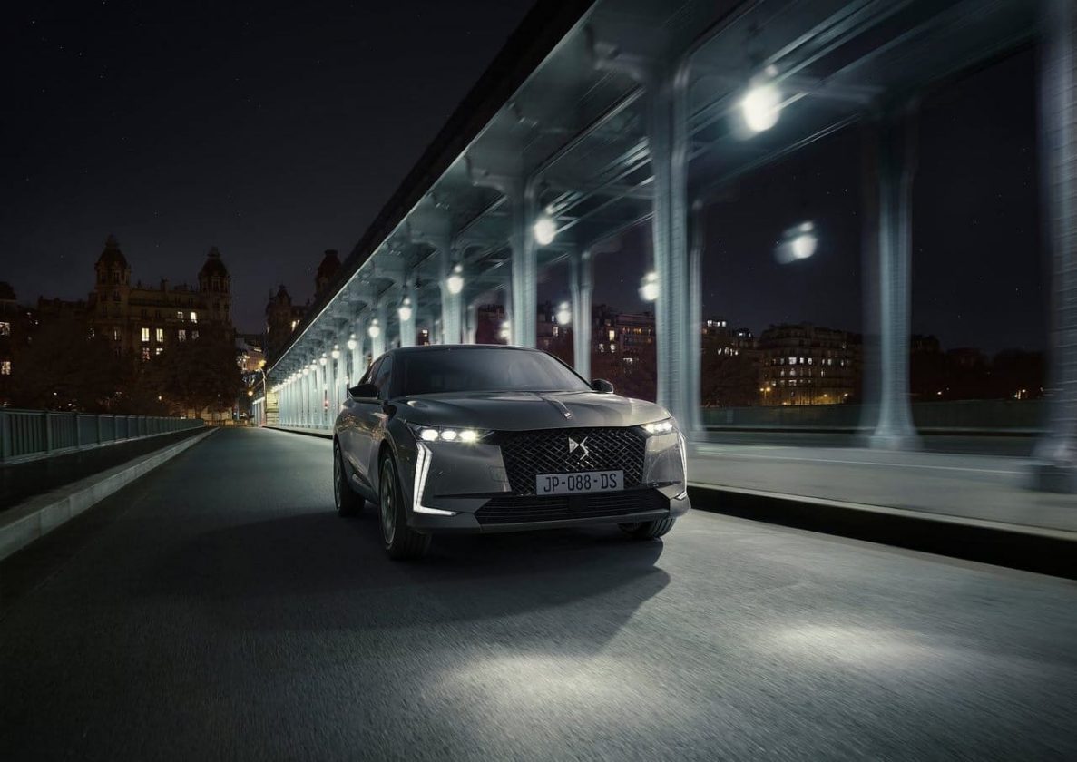 Nouvelle DS 4 : la technologie devient raffinement - MOTORS ACTU