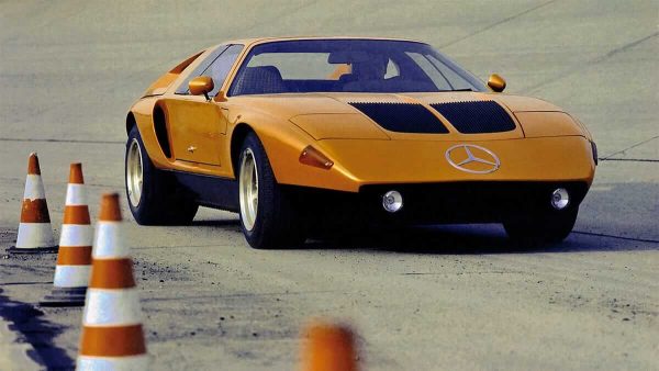 Le concept-car emblématique Mercedes-Benz C111 de 1969 à l'exposition ...