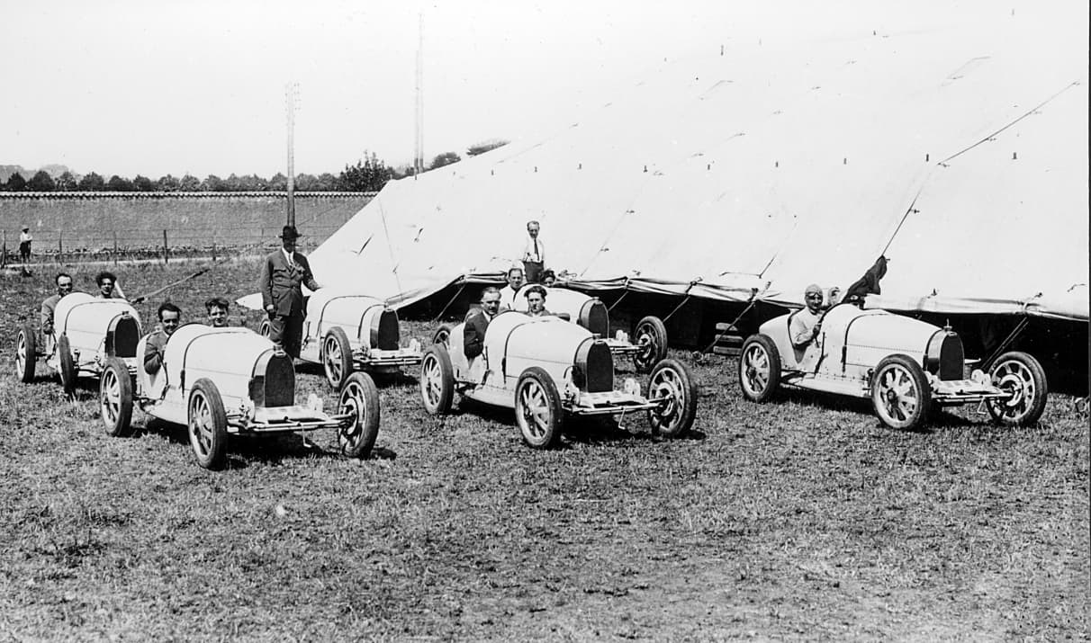 Bugatti Type 35 : Une championne née pour vaincre - MotorsActu