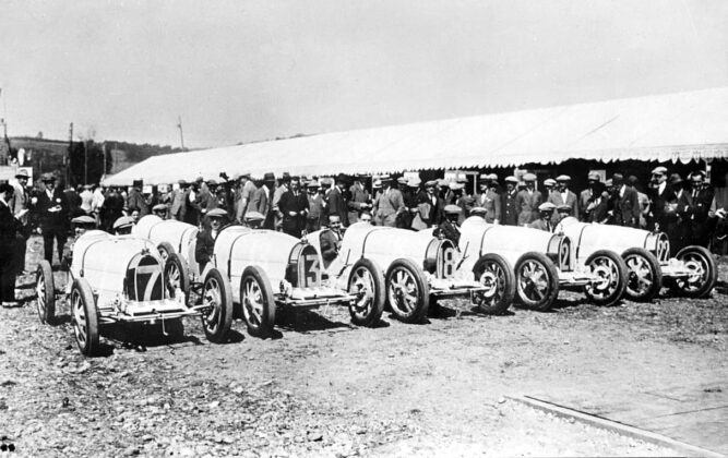 Bugatti Type 35 : Une championne née pour vaincre - MotorsActu