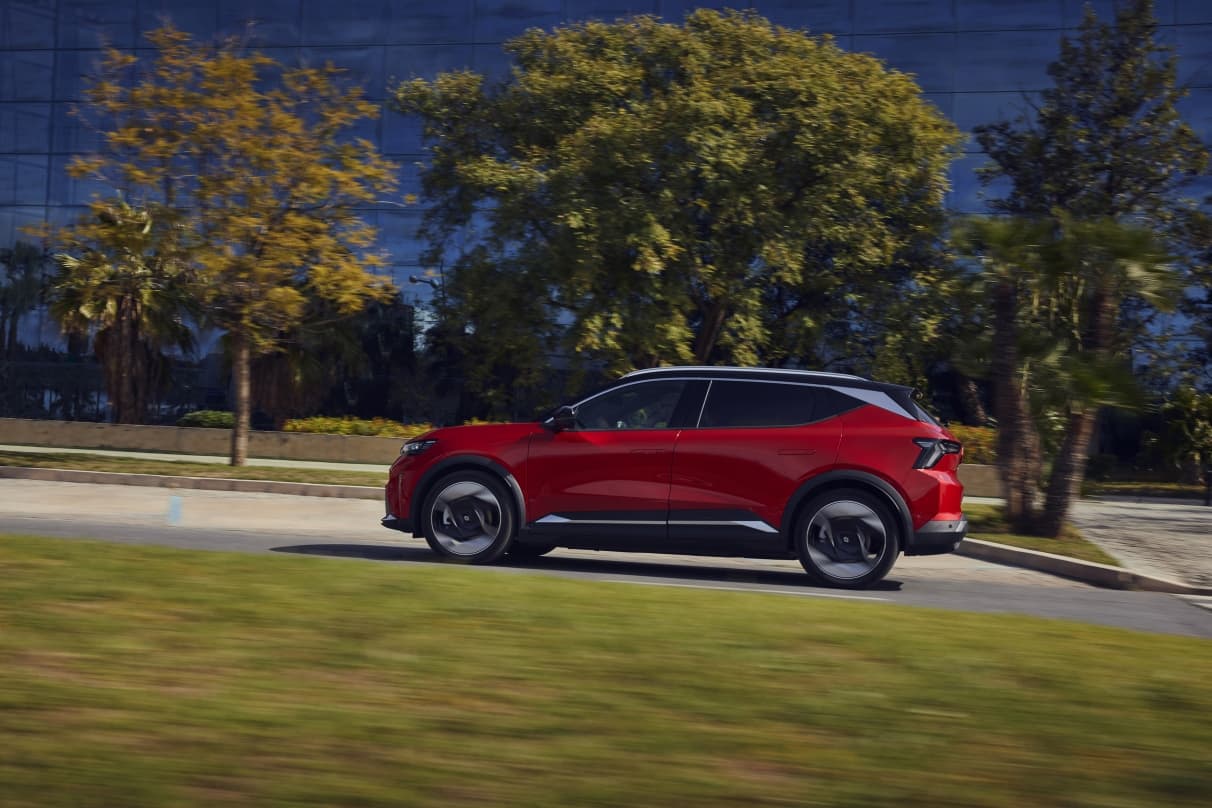 Renault Scénic E-Tech Électrique : Essai du véhicule de l'année 2024 ...