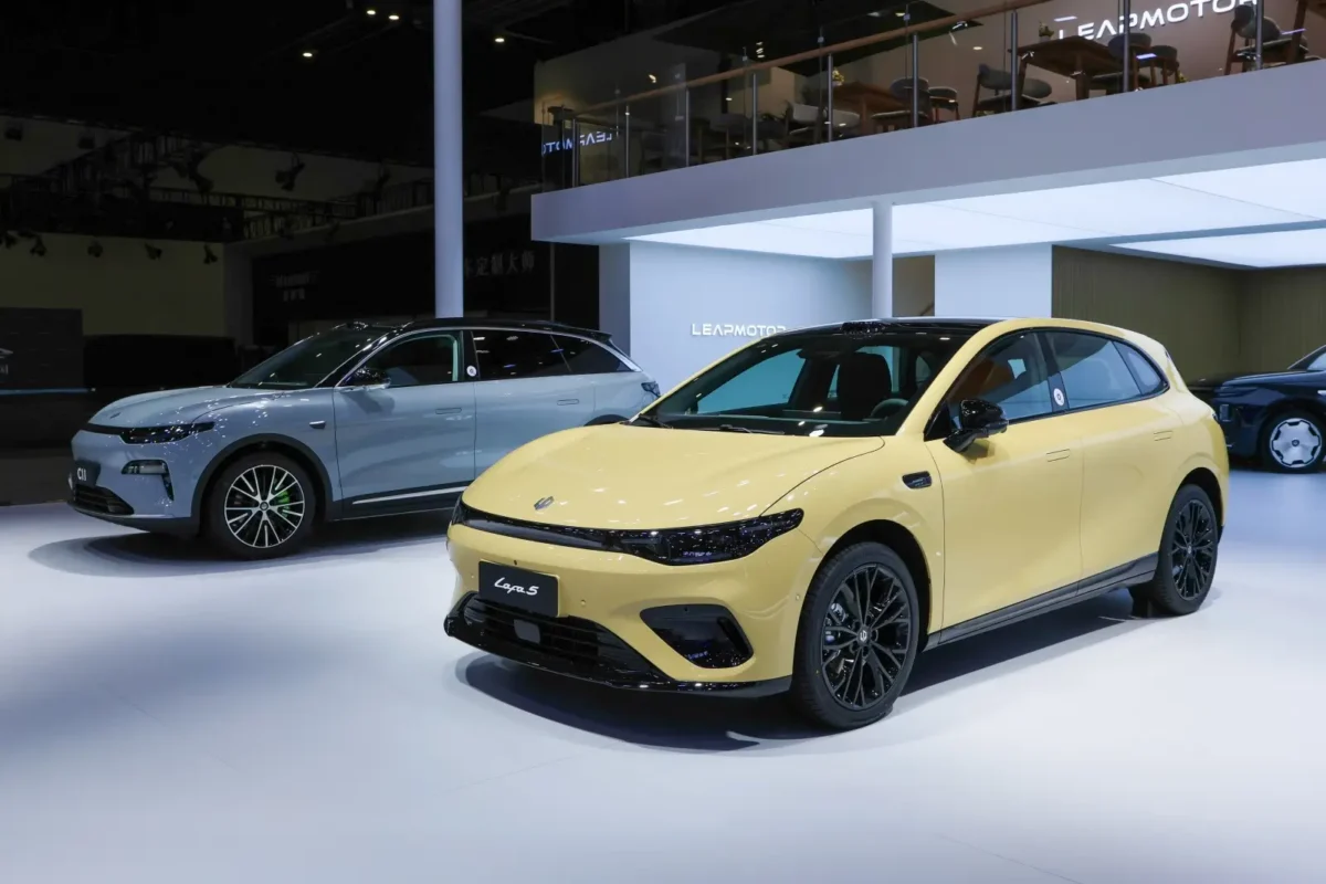 Leapmotor dévoile le B05 Ultra et lance la B05 c-hatchback en Europe ...